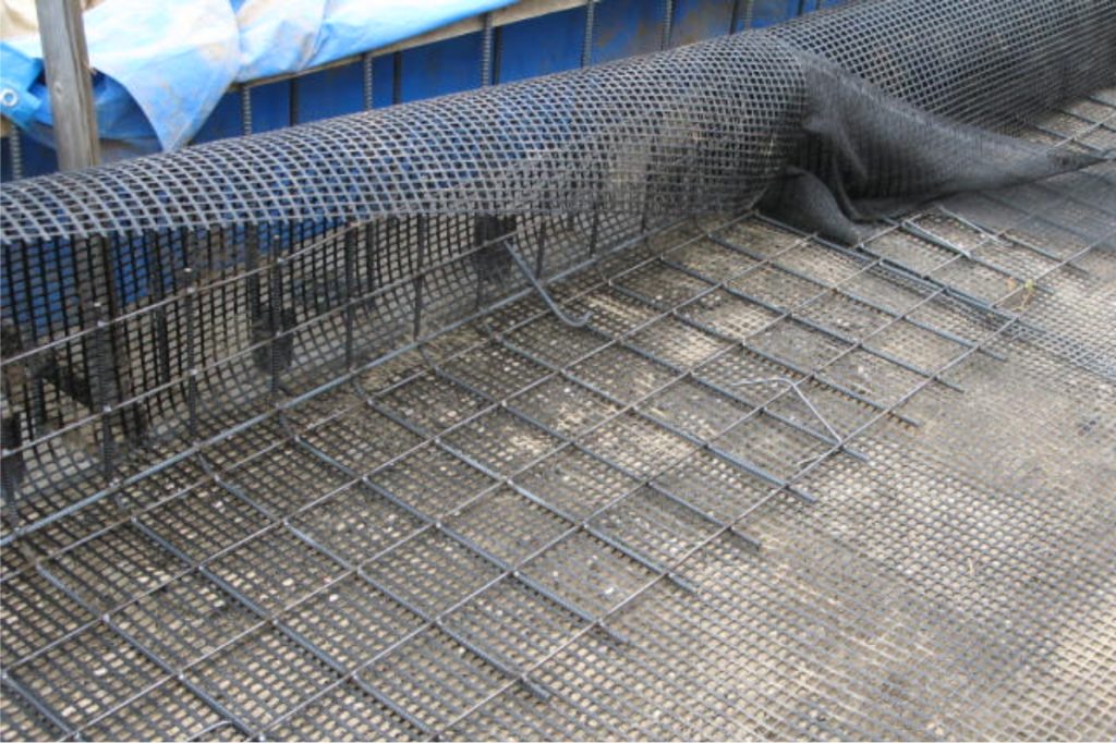 “RRR-B construction method” -Rigid wall embankment reinforced earth ...